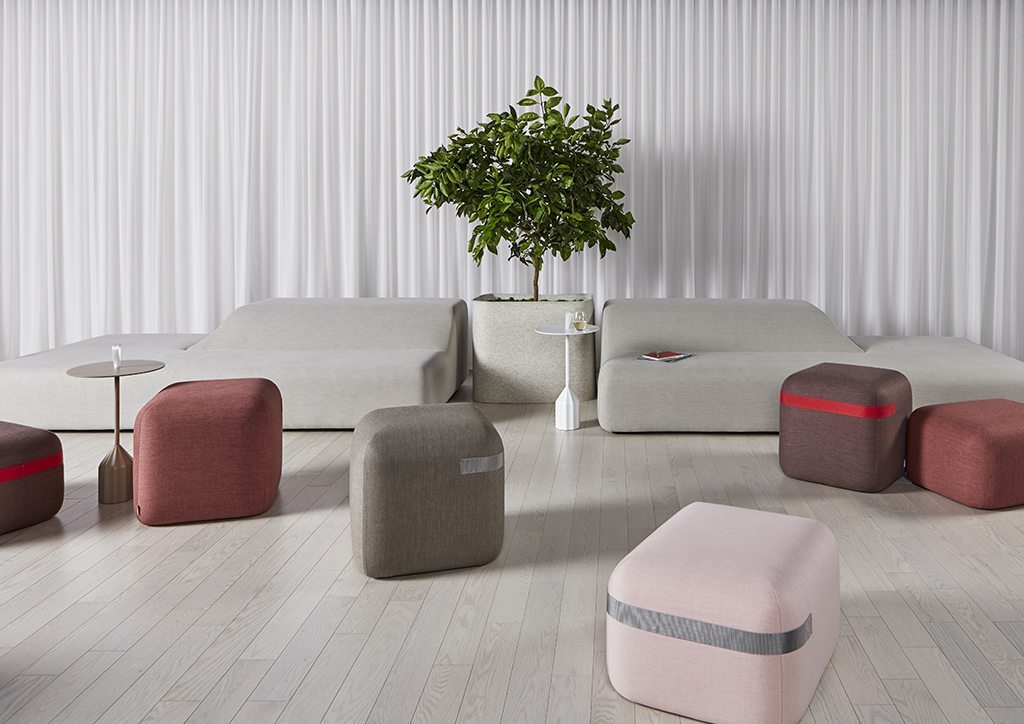 Back from the last edition of NeoCon 2017 · Chicago | Viccarbe