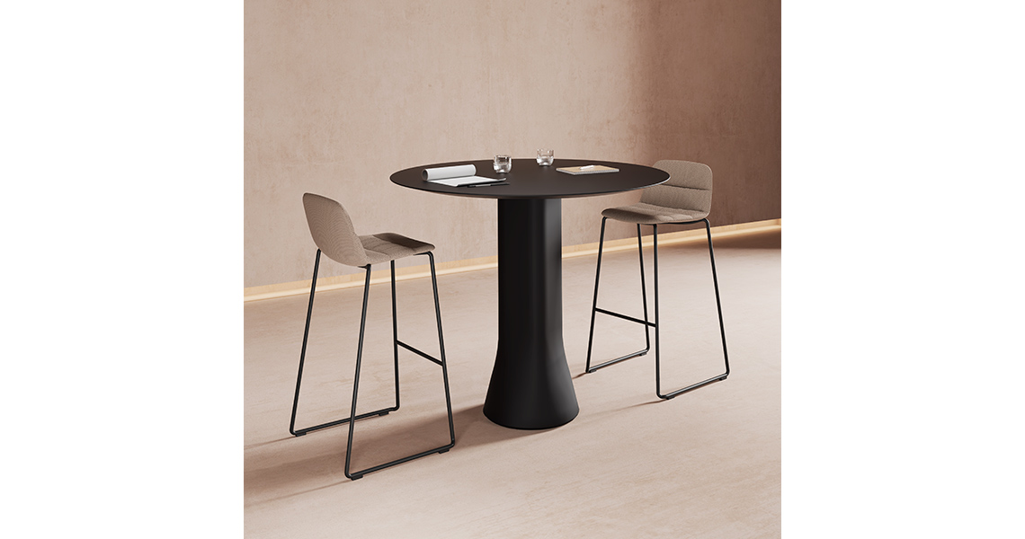 Cambio table | Conference table for offices and homes | Viccarbe
